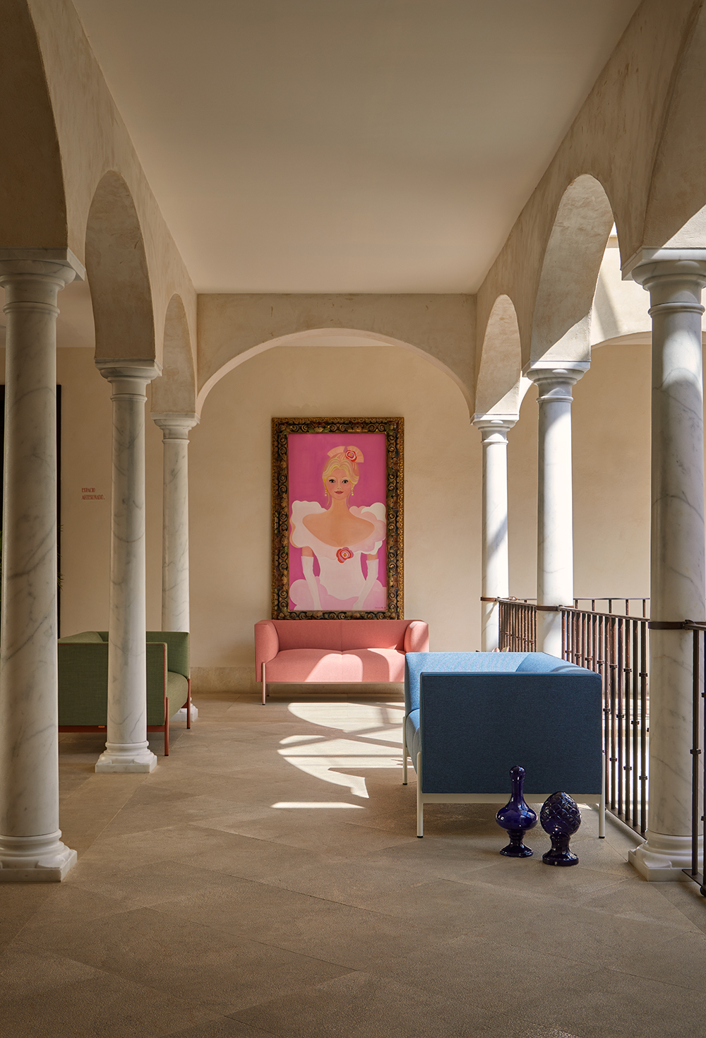 Design Sofas to Transform Your Spaces: Amivera - esPattio